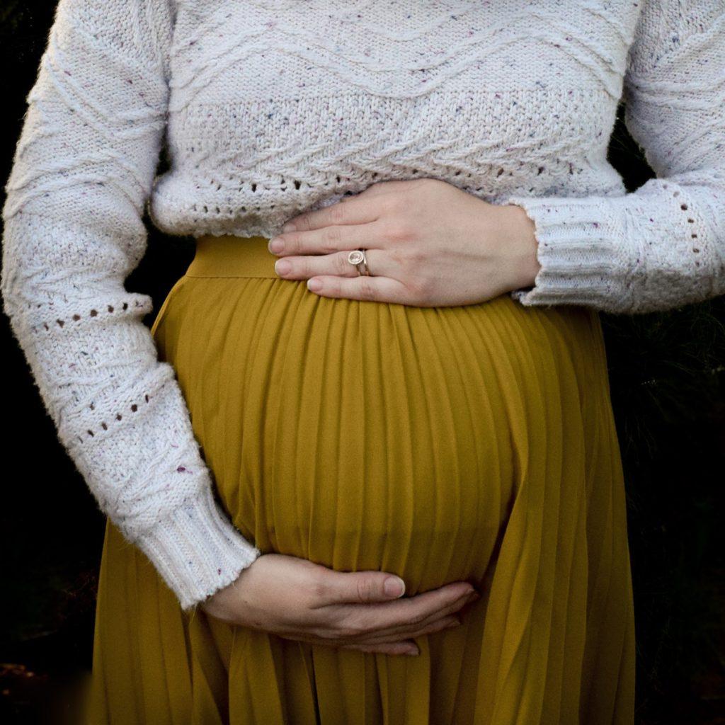 Maternity Clothes Size Chart And Sizing Guide - Size-Charts.com - When ...