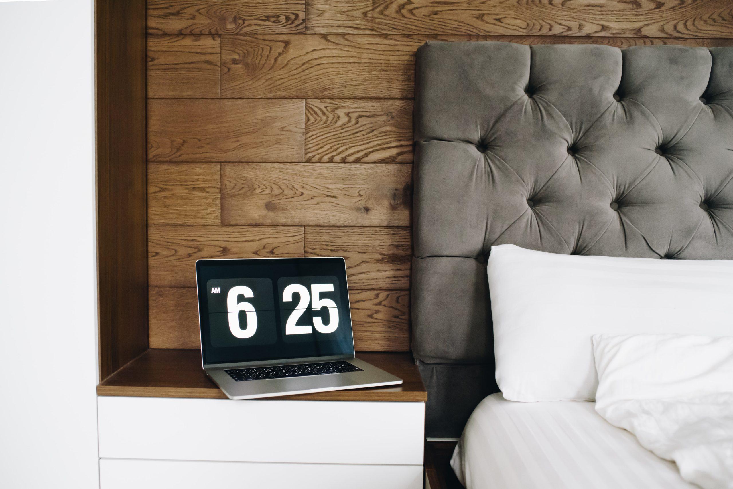 Headboard Size: What Dimensions Needed for King, Queen,... Beds?